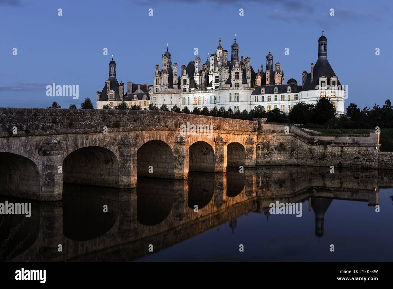 Chateau de chambord night loire hi-res stock photography and images - Alamy