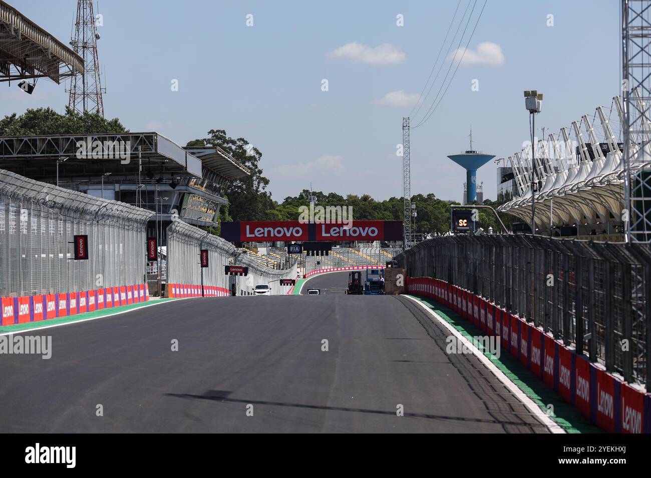 Autodromo of Interlagos main straight atmosphere during the Formula 1 ...