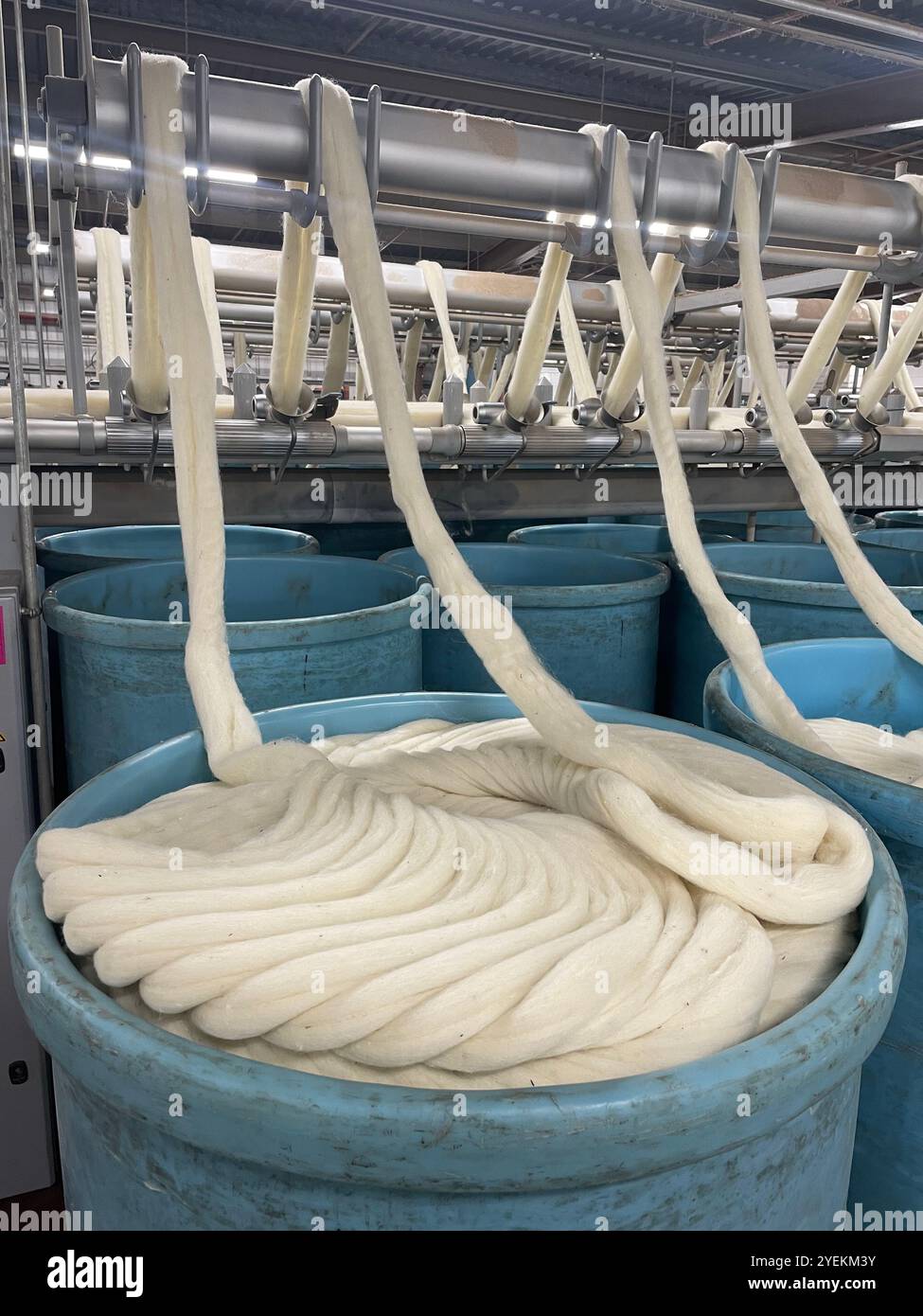 Scouring wool hi-res stock photography and images - Alamy