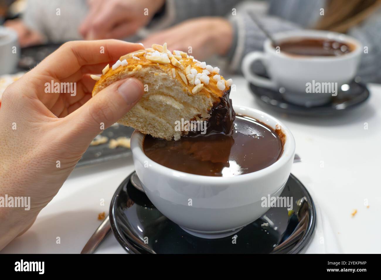 Ración de pan hi-res stock photography and images - Alamy