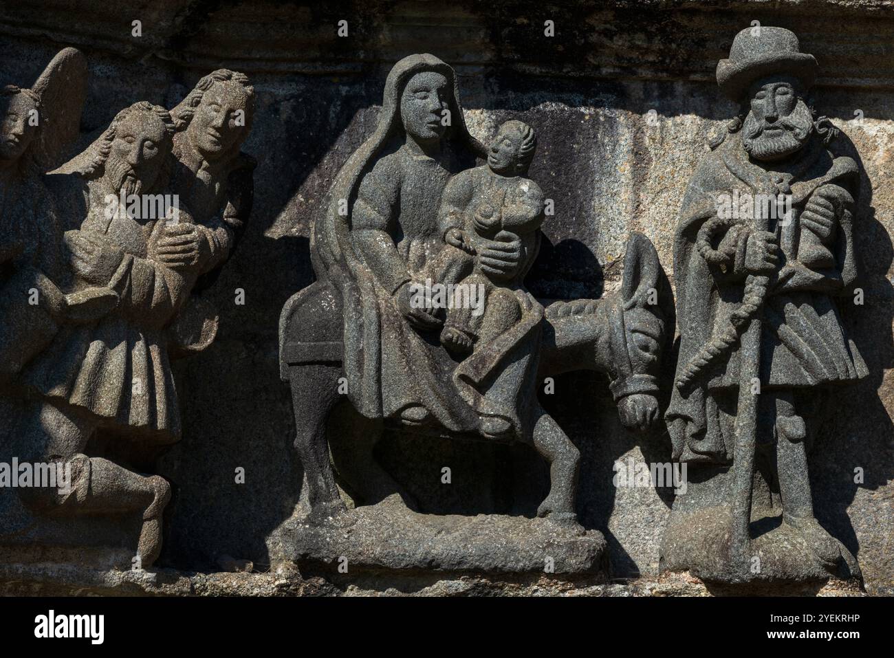 Sculpture mary joseph infant hi-res stock photography and images - Alamy