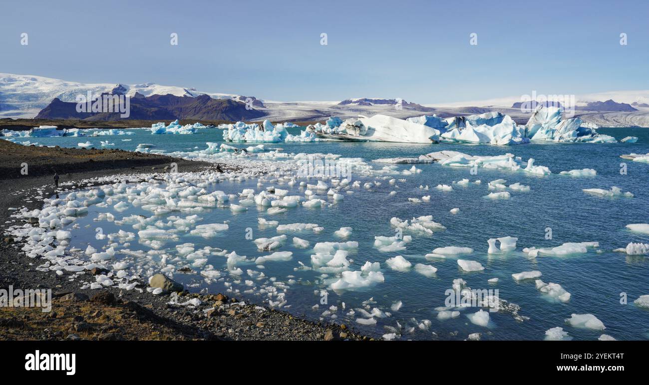 The Jökulsárlón glacier lagoon with many icebergs that flow out to the ...