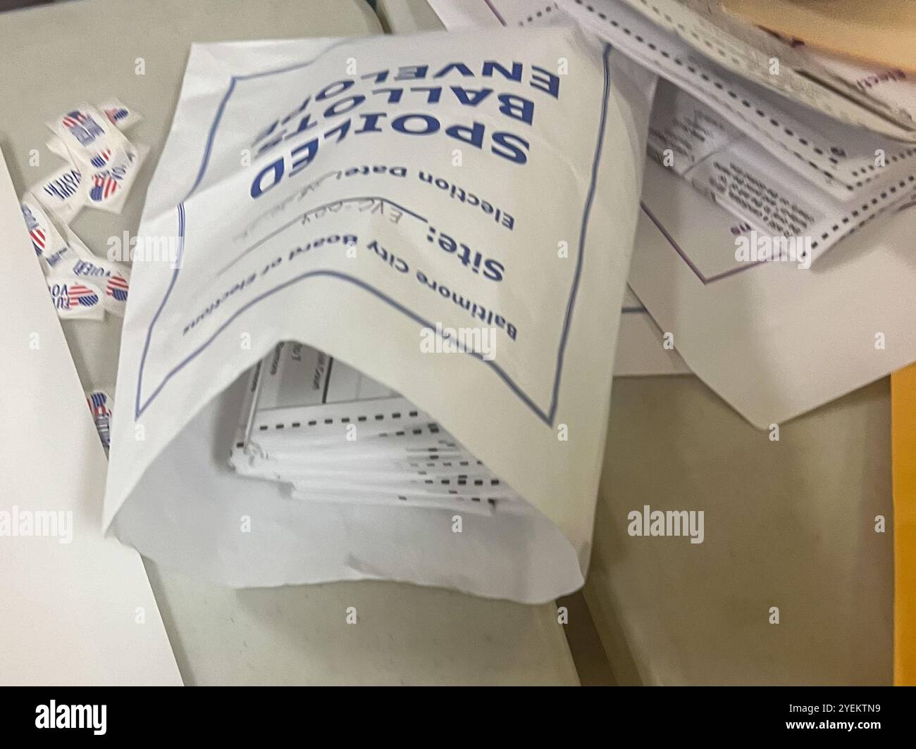 Spoiled ballots envelope hi-res stock photography and images - Alamy