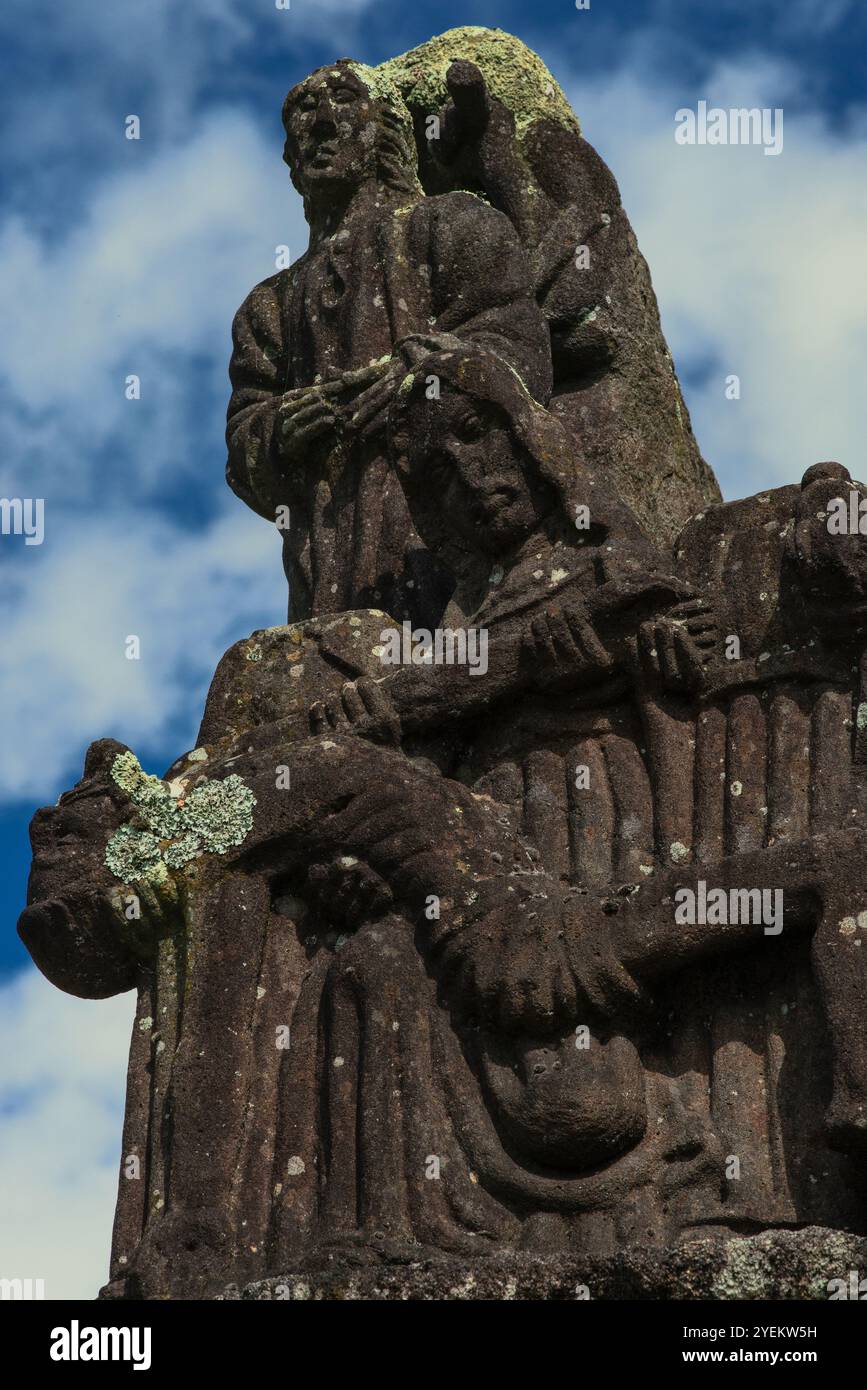 Deposition from the Cross. Detail of late 1500s sculpture on west face ...