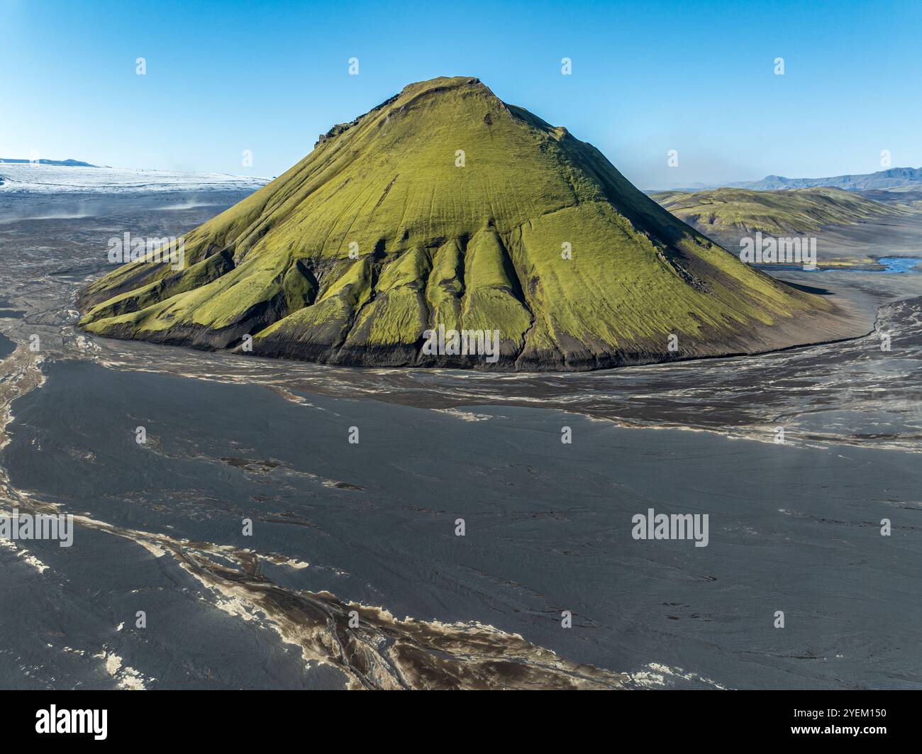 Maelifell volcano hi-res stock photography and images - Alamy
