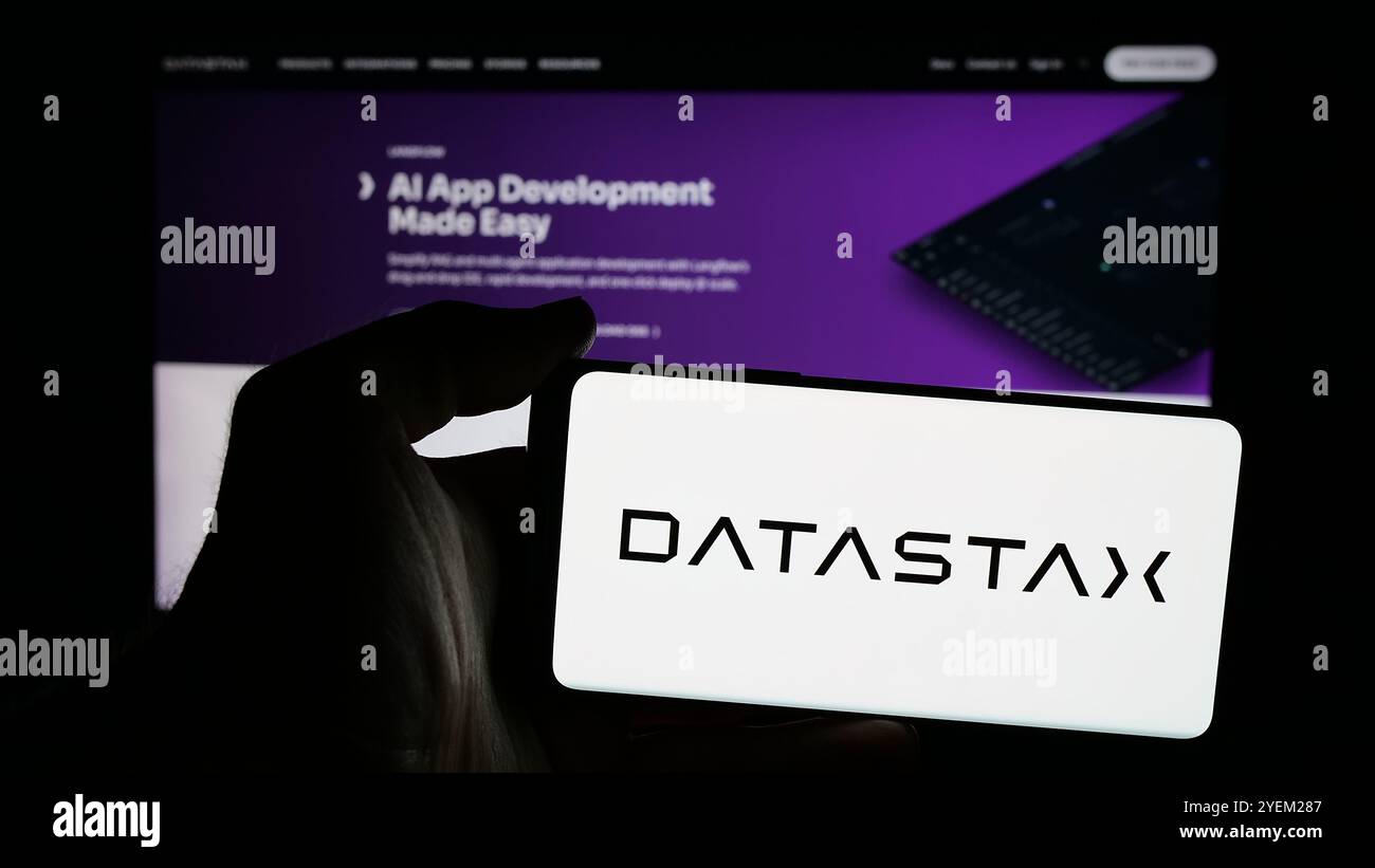 Datastax logo hi-res stock photography and images - Alamy