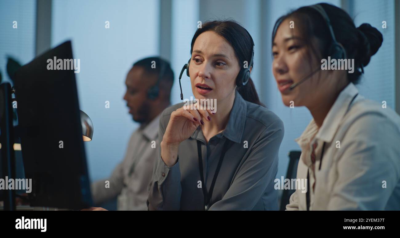 Modern call center office two hi-res stock photography and images - Alamy