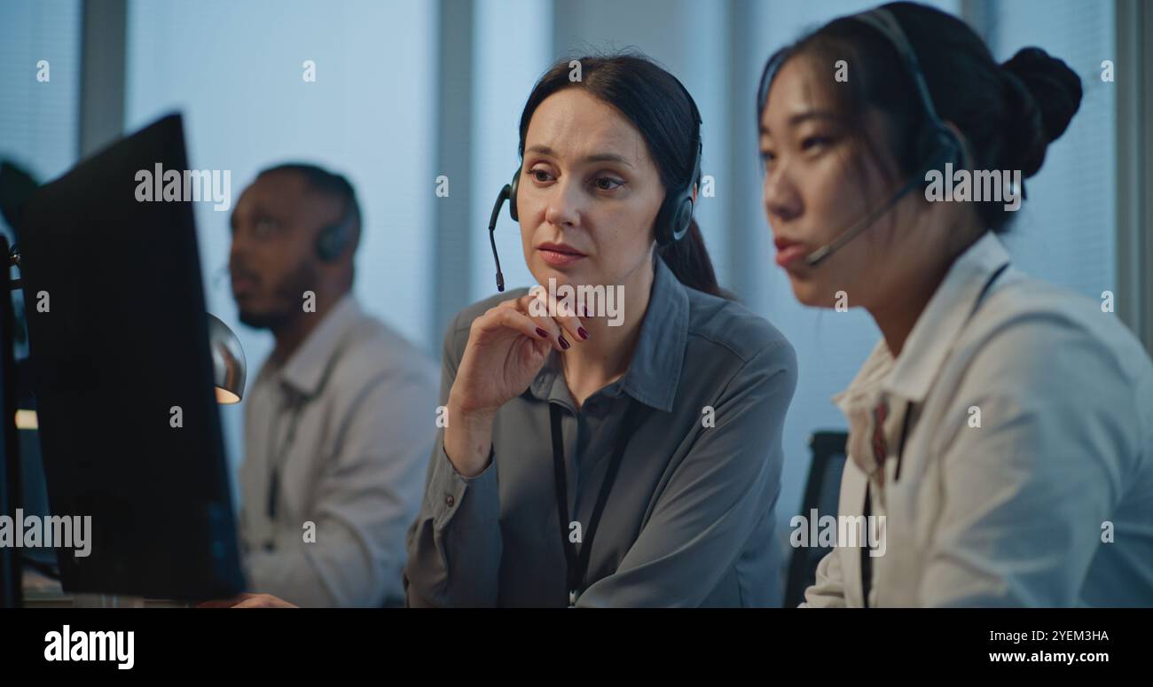 Modern call center office two hi-res stock photography and images - Alamy