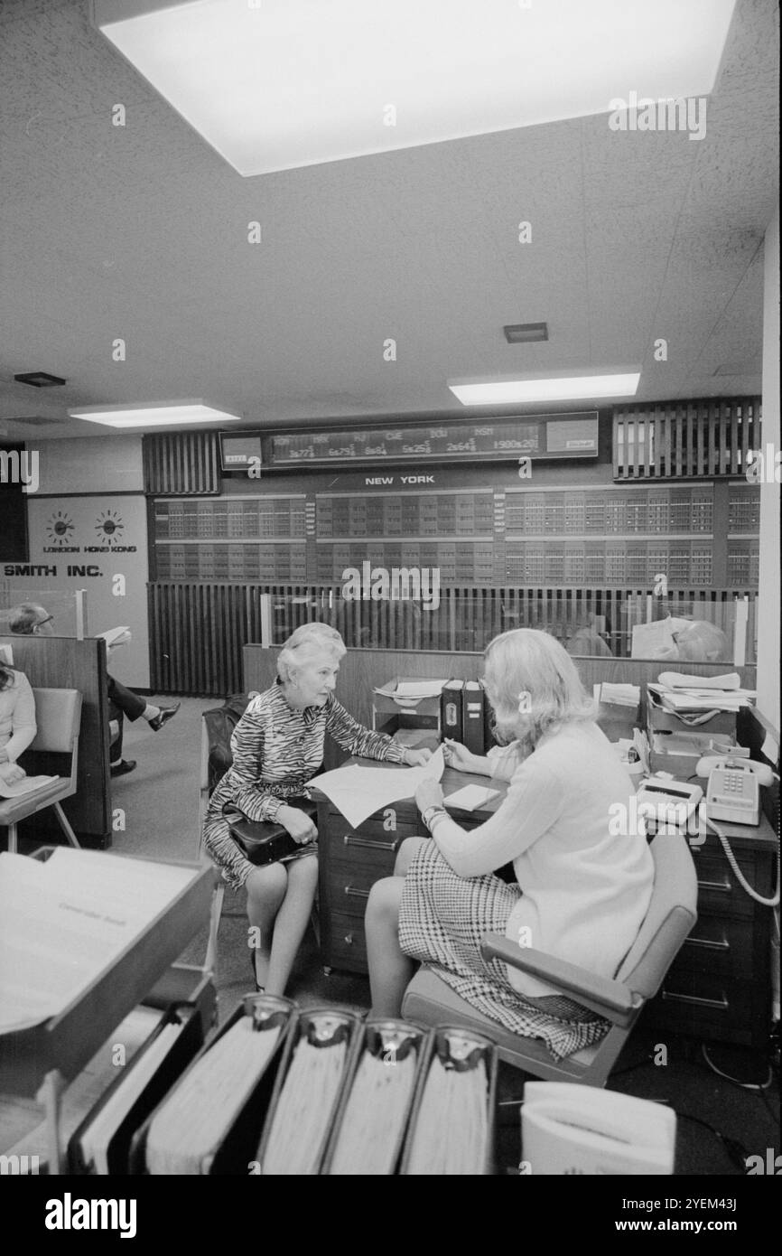 1974 stock photo Black and White Stock Photos & Images - Alamy