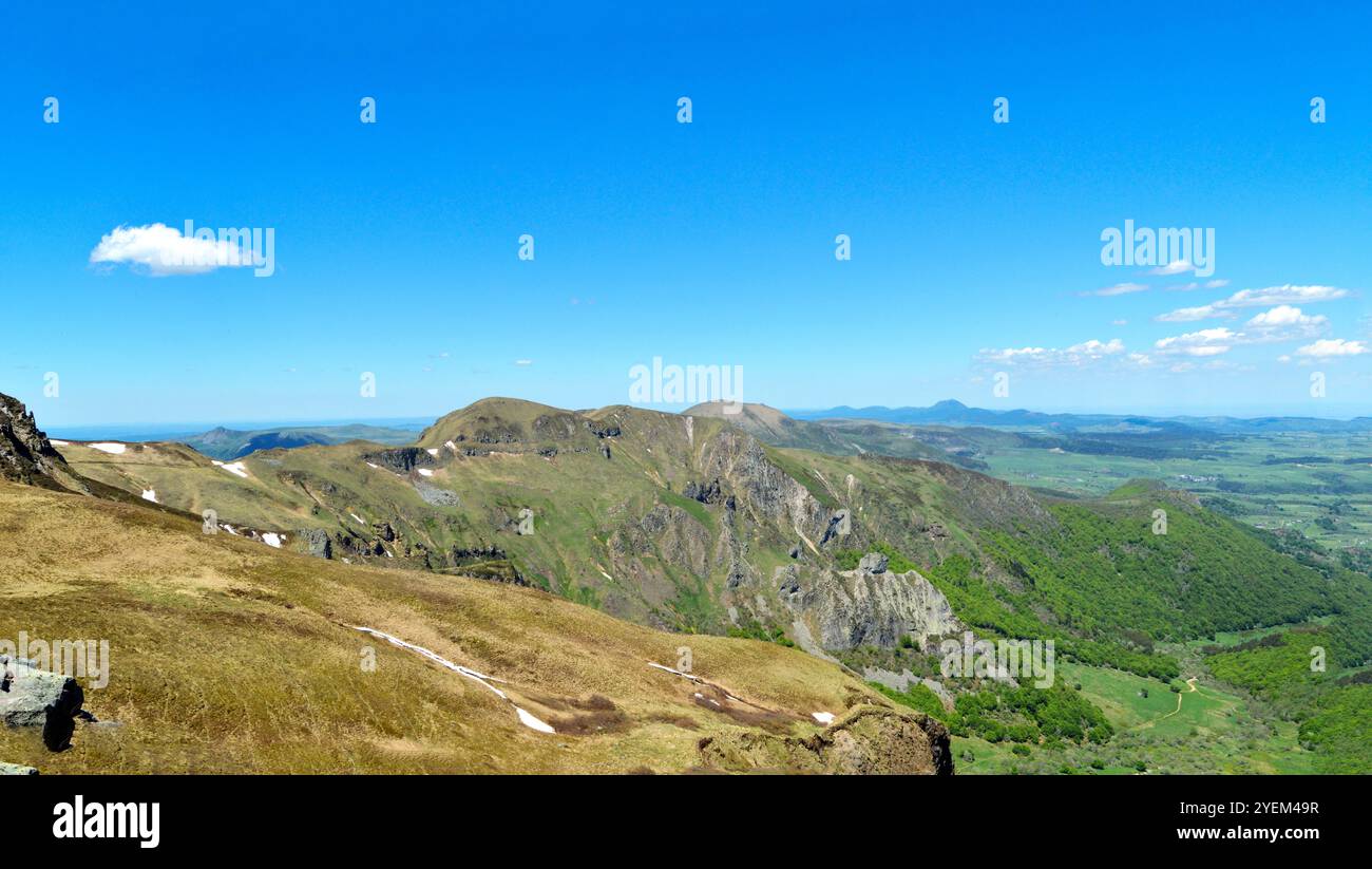 Spring volcanic mountain hi-res stock photography and images - Alamy