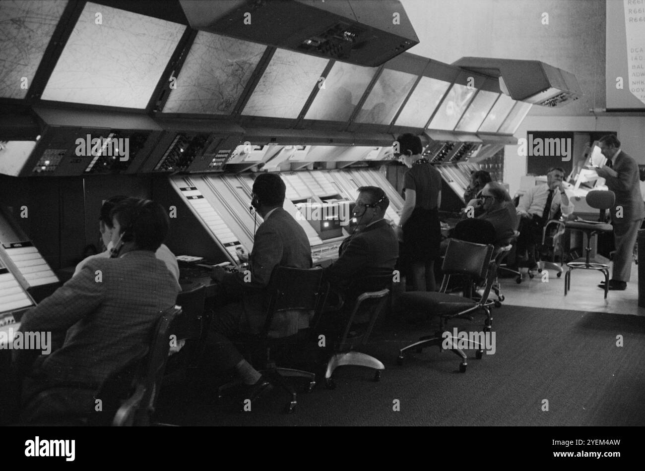 Washington dc airports Black and White Stock Photos & Images - Alamy