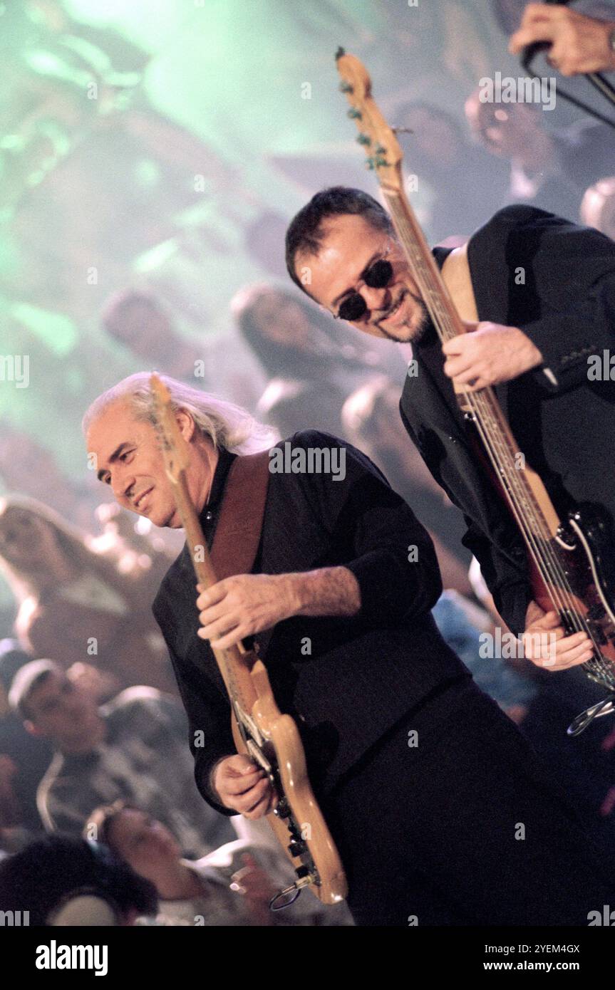Milan Italy 19/04/1998: Franco Mussida guitarist and Patrick Djivas ...