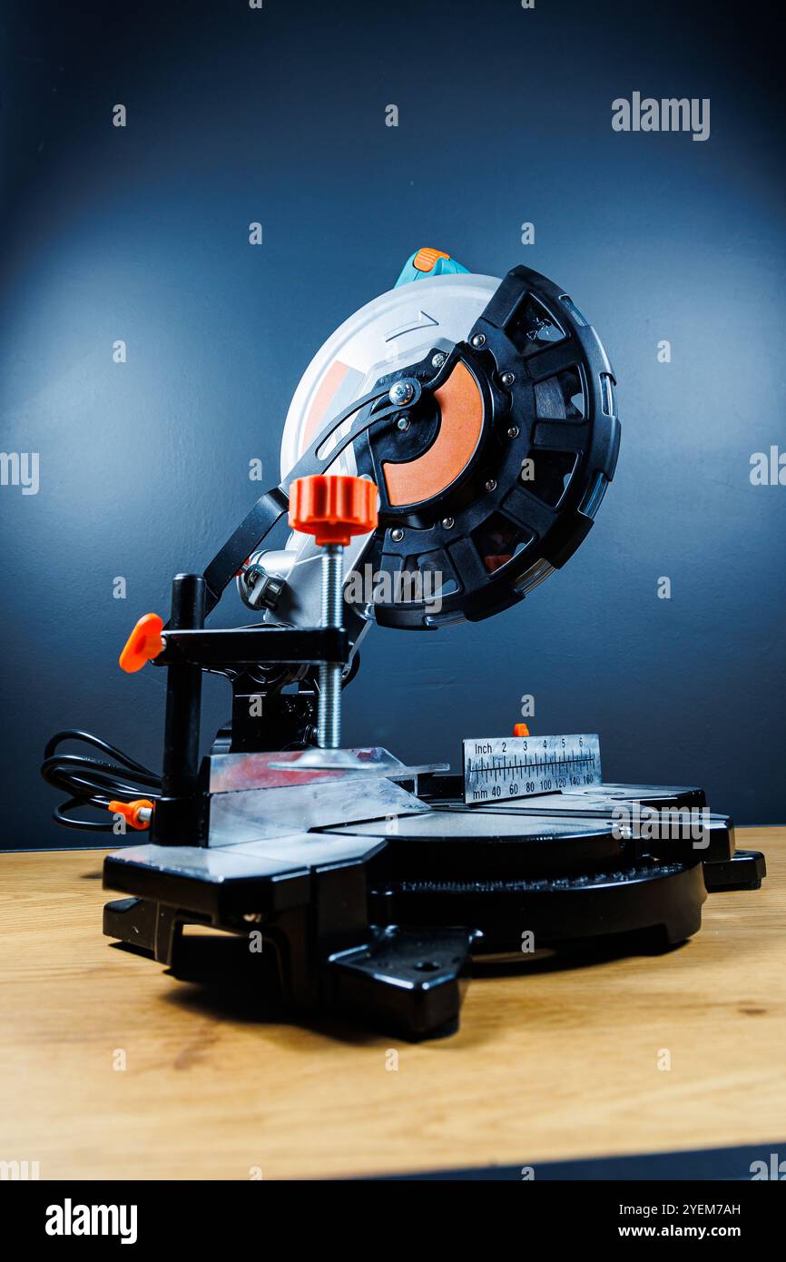 Power tools for construction work, tools for construction work Stock ...