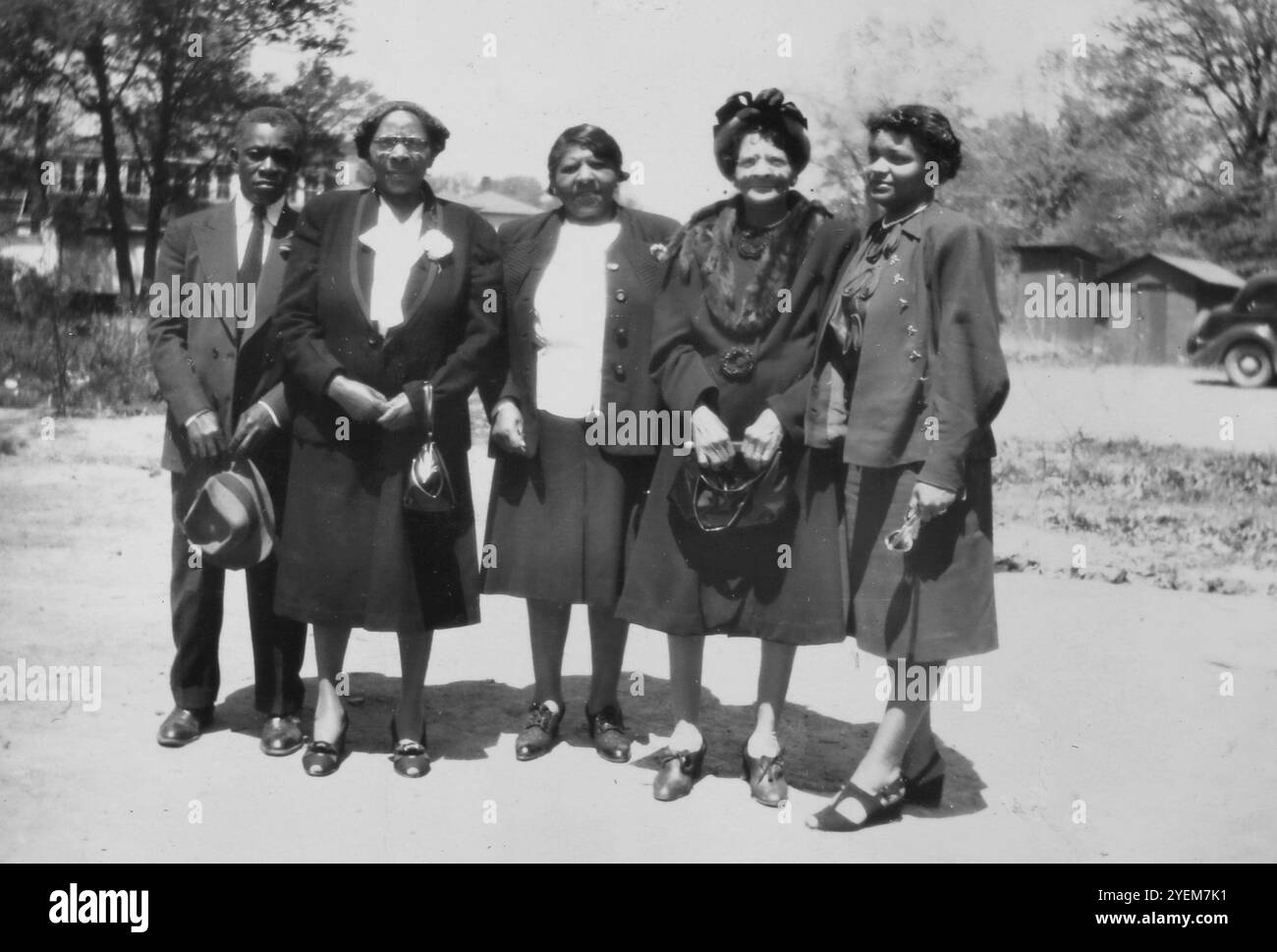 Middle class family hi-res stock photography and images - Alamy