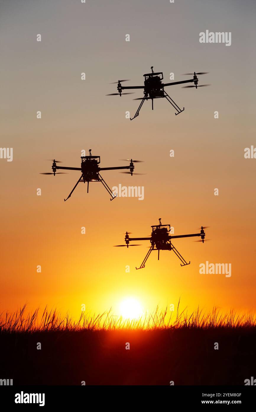 Machine swarming hi-res stock photography and images - Alamy