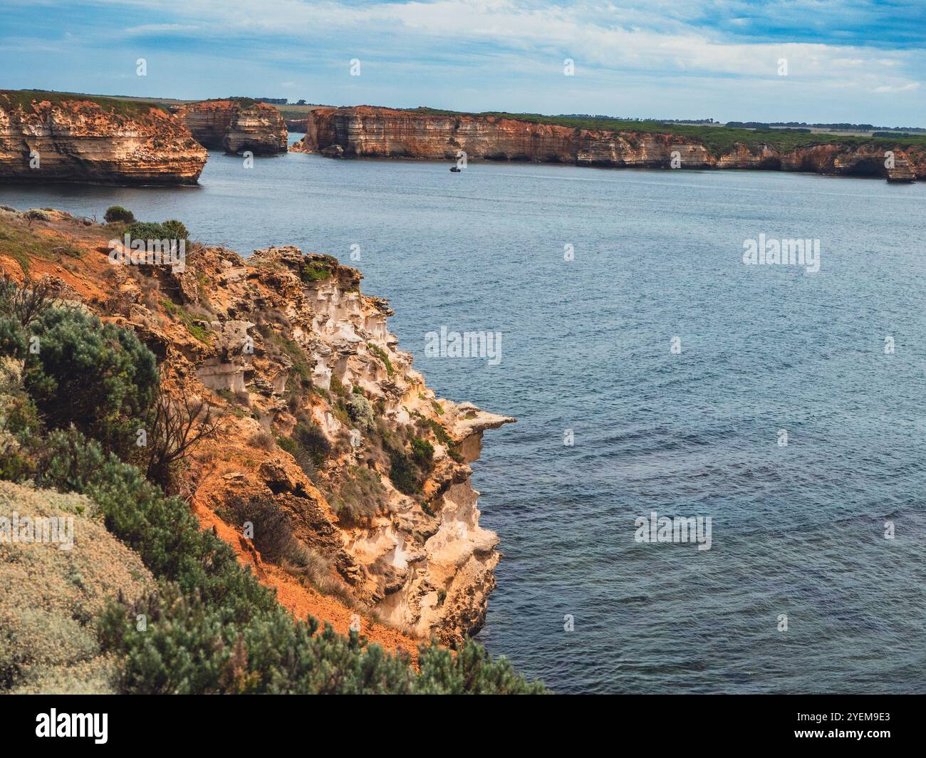 Stunning coastal cliffs and waves along Australia’s Great Ocean Road in ...