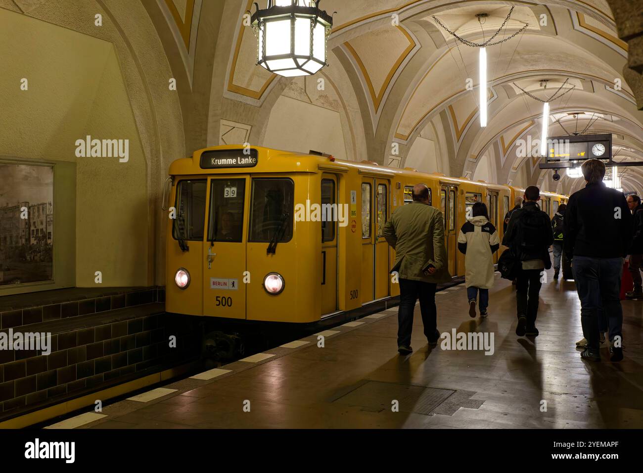 U-Bahnhof Heidelberger Platz 2024-10-27 Deutschland, Berlin Berliner U ...