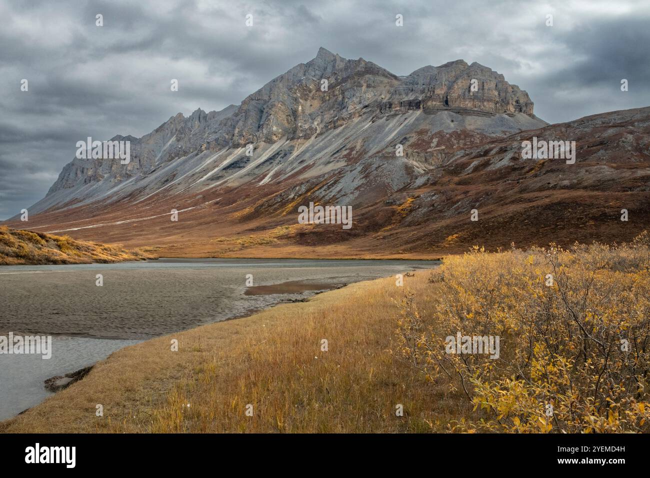 North slope brooks range hi-res stock photography and images - Alamy