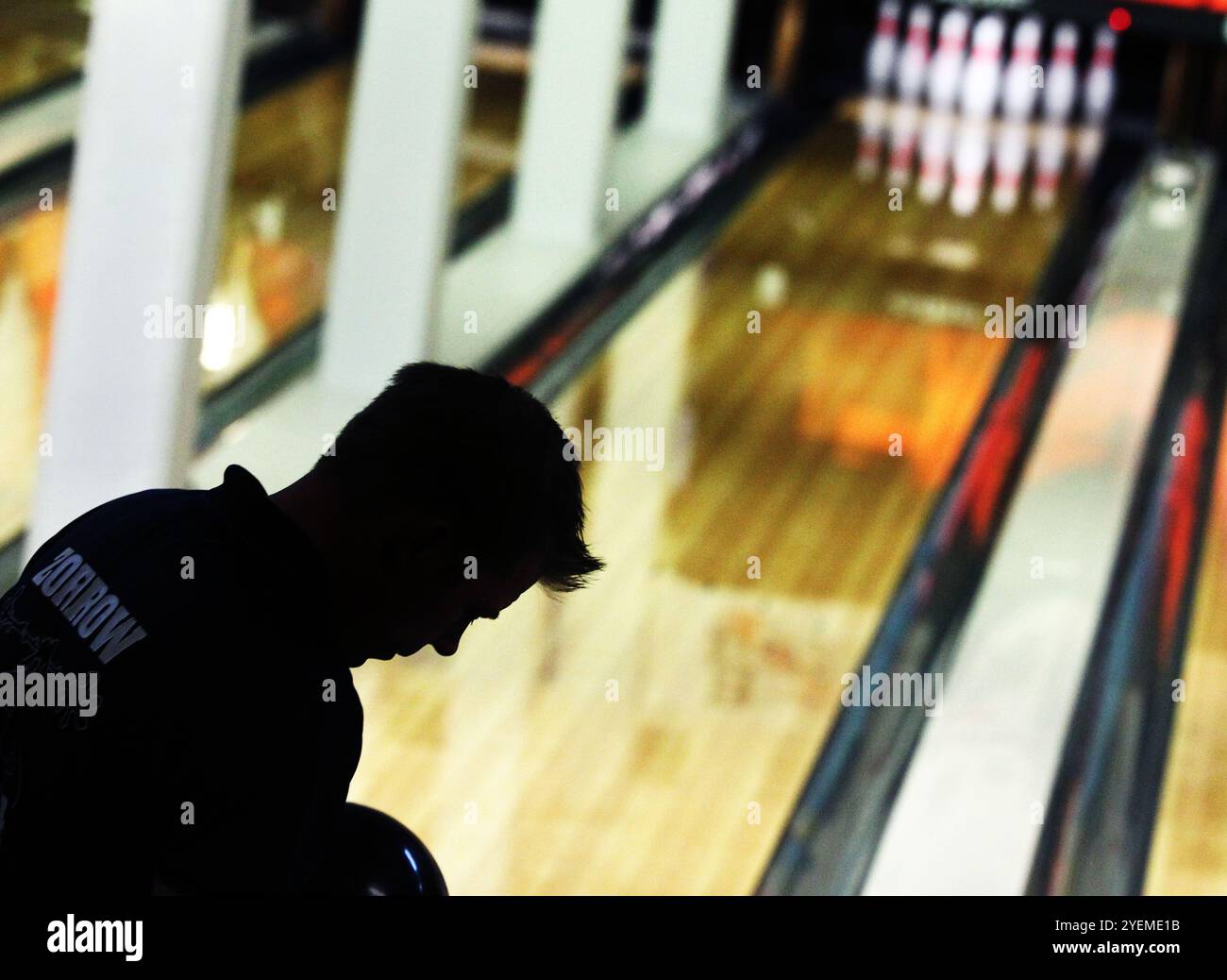 Gamebowlingmatch hi-res stock photography and images - Alamy