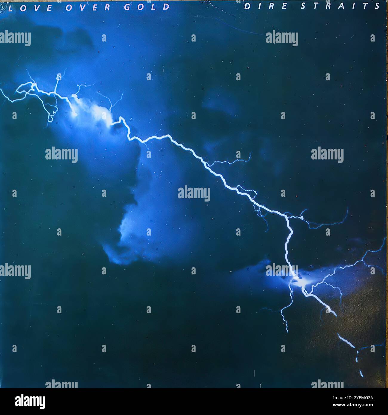 Love over gold hi-res stock photography and images - Alamy