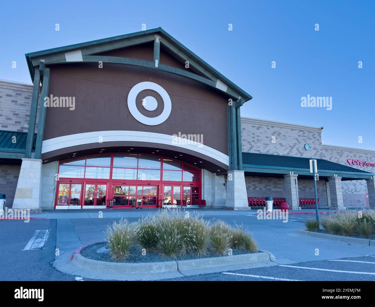 Exterior of Target Store in Shopping Center Stock Photo - Alamy