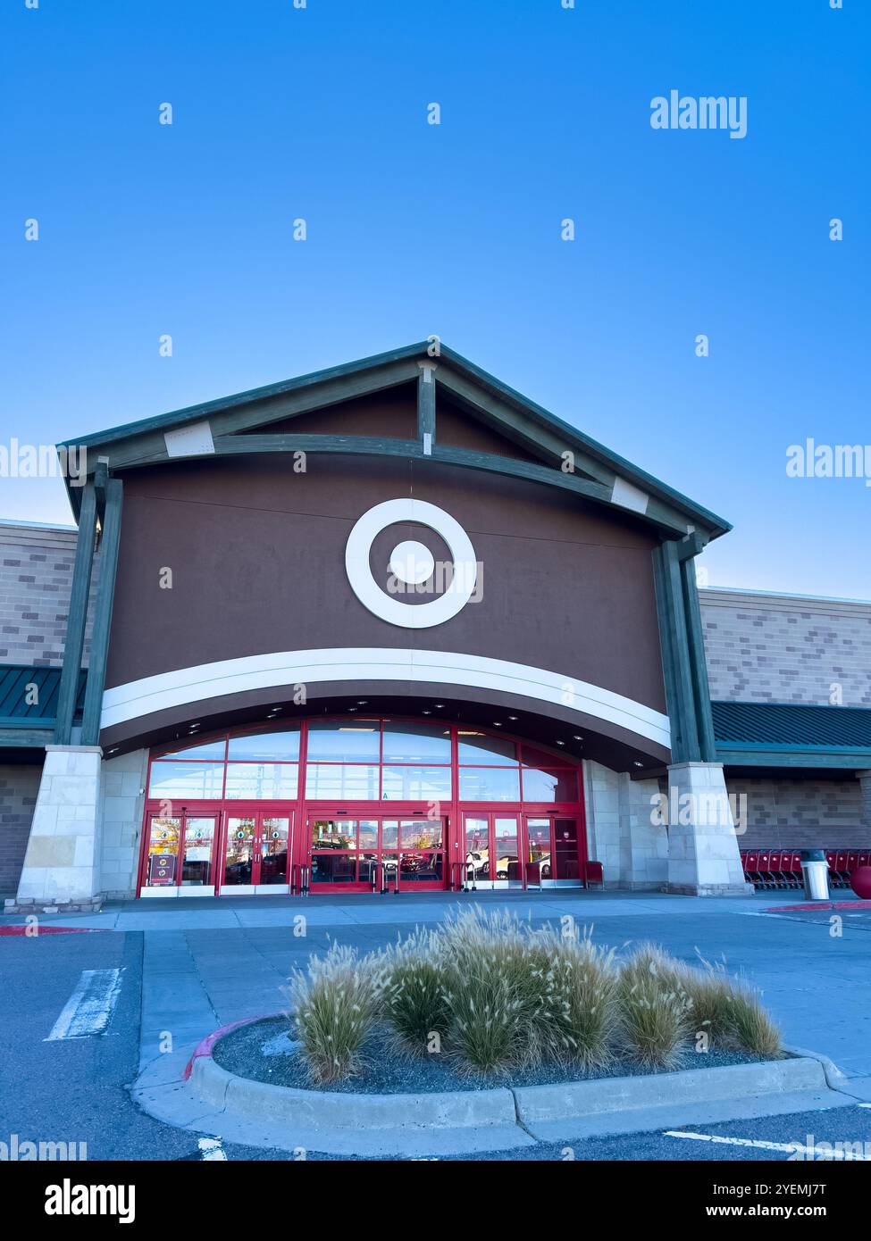 Exterior of Target Store in Shopping Center Stock Photo - Alamy