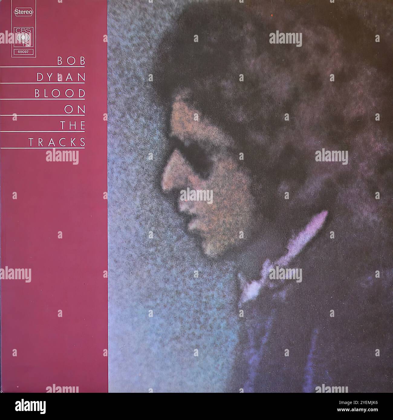 Bob Dylan - Blood On The Tracks - Original Vinyl Cover Stock Photo - Alamy