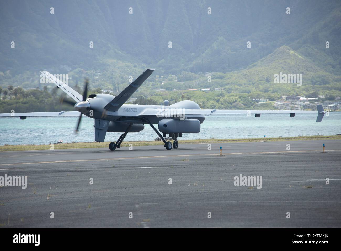 Drones in military operations hi-res stock photography and images - Alamy