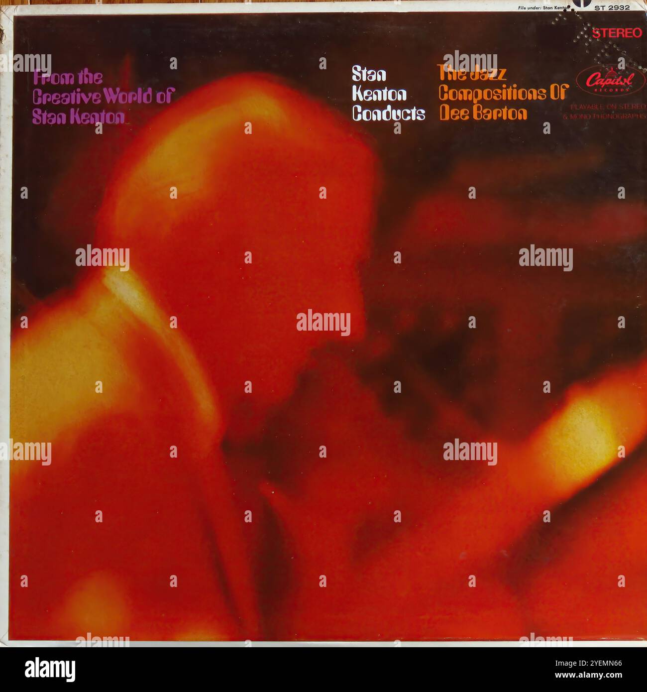 Album promo hi-res stock photography and images - Alamy