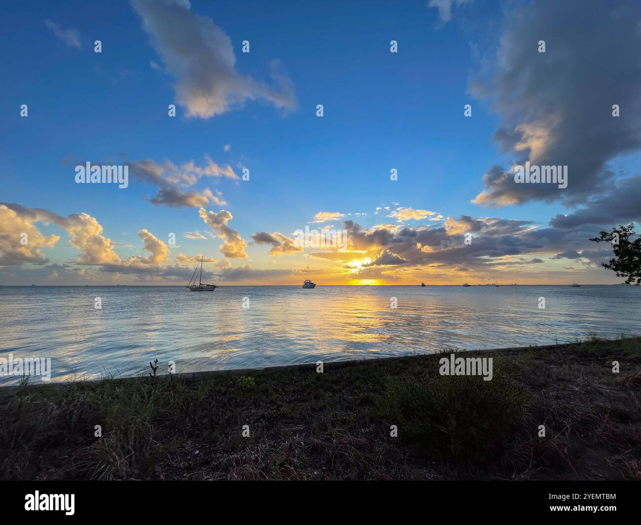 Gulf of biscayne hi-res stock photography and images - Alamy