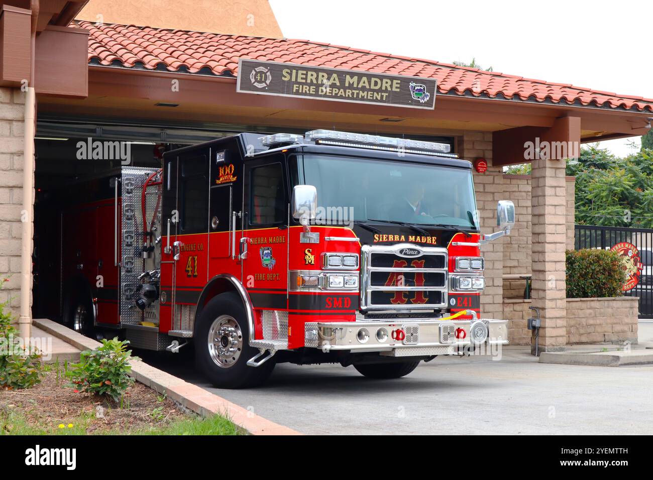 Madre fire hi-res stock photography and images - Alamy