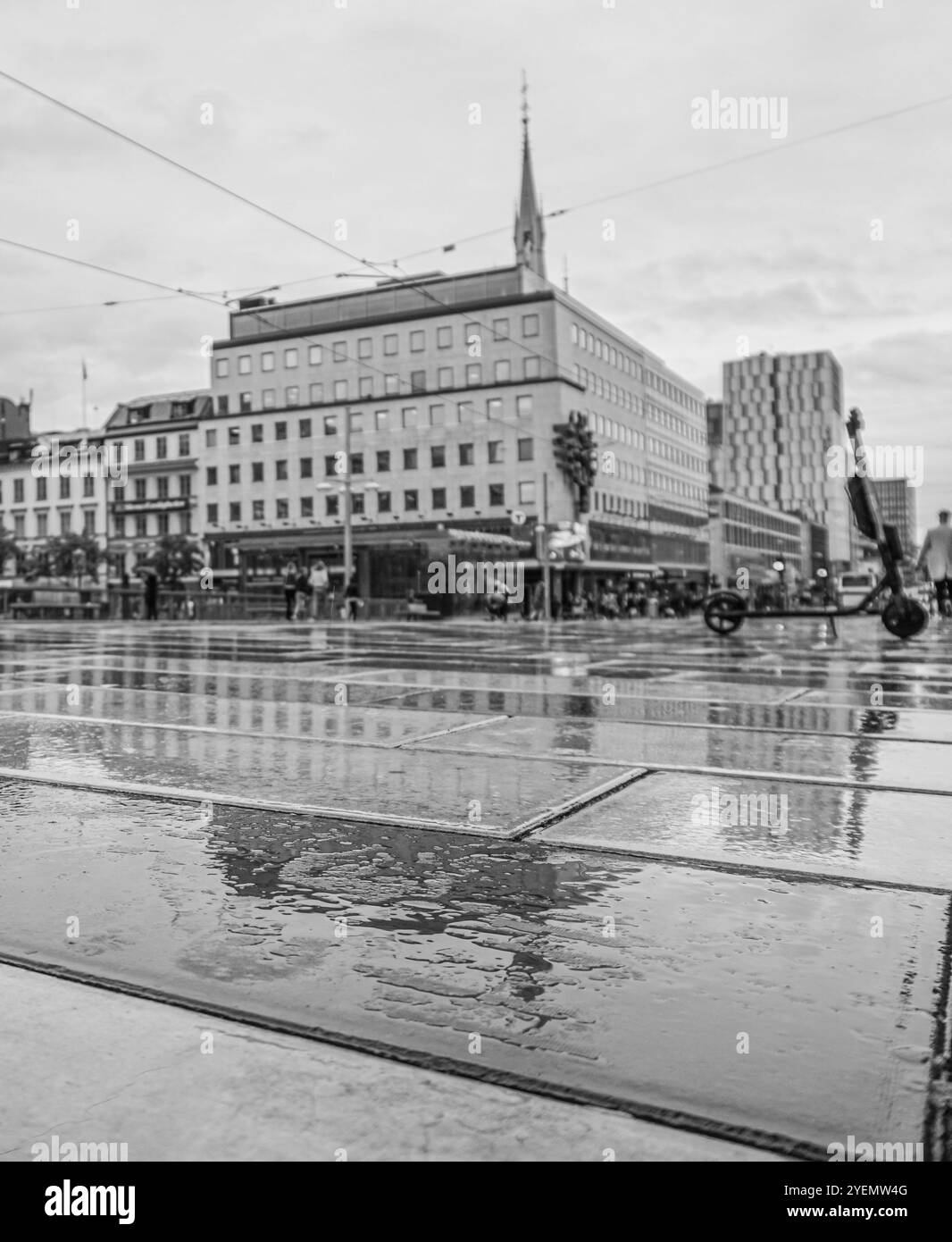 Wet city street Black and White Stock Photos & Images - Alamy