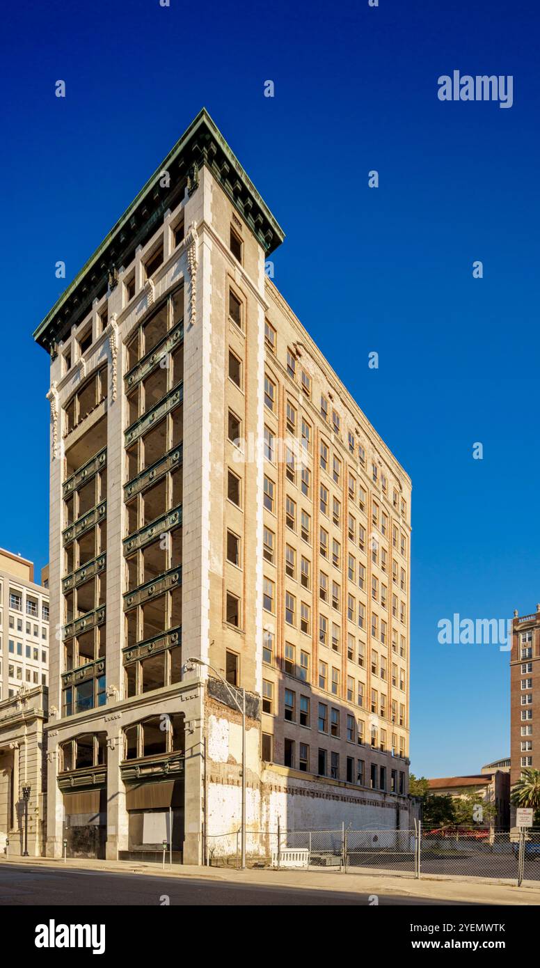 Building shell before demolition Jacksonville Florida Stock Photo - Alamy