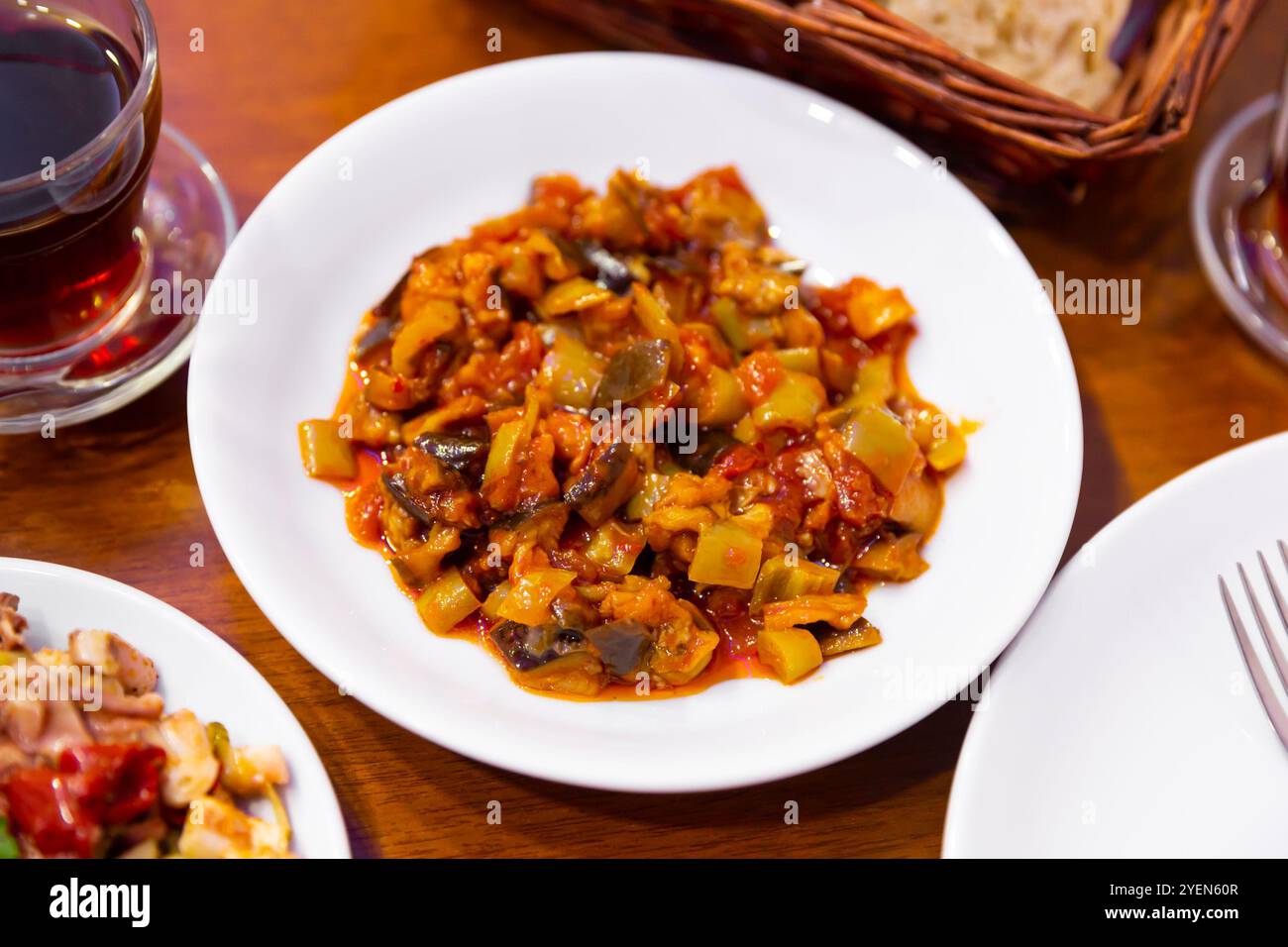 Saksuka tarifi hi-res stock photography and images - Alamy