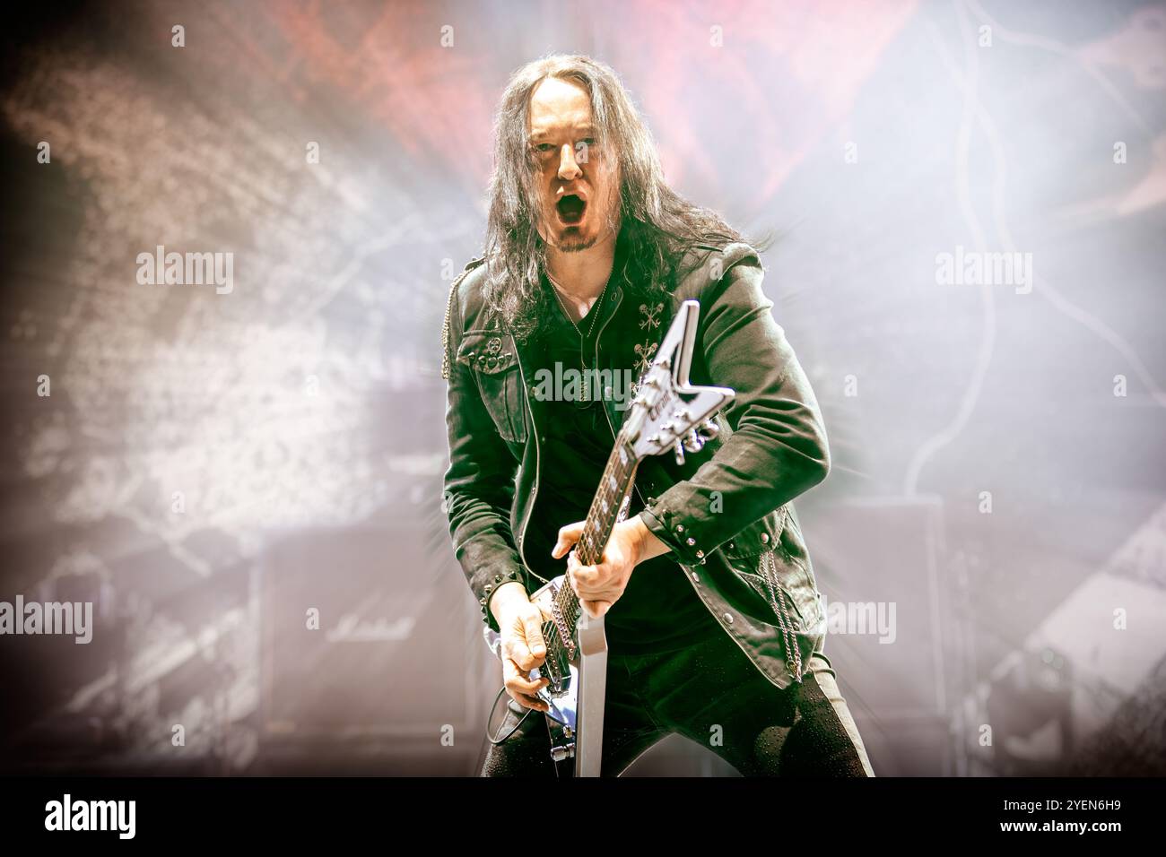 Melodic performance hi-res stock photography and images - Alamy