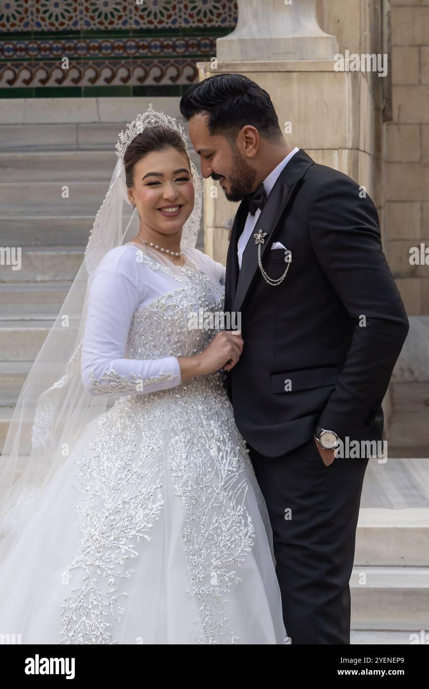 Roda Island, Old Cairo, Cairo, Egypt. February 23, 2024. Bride and groom having their portrait ...