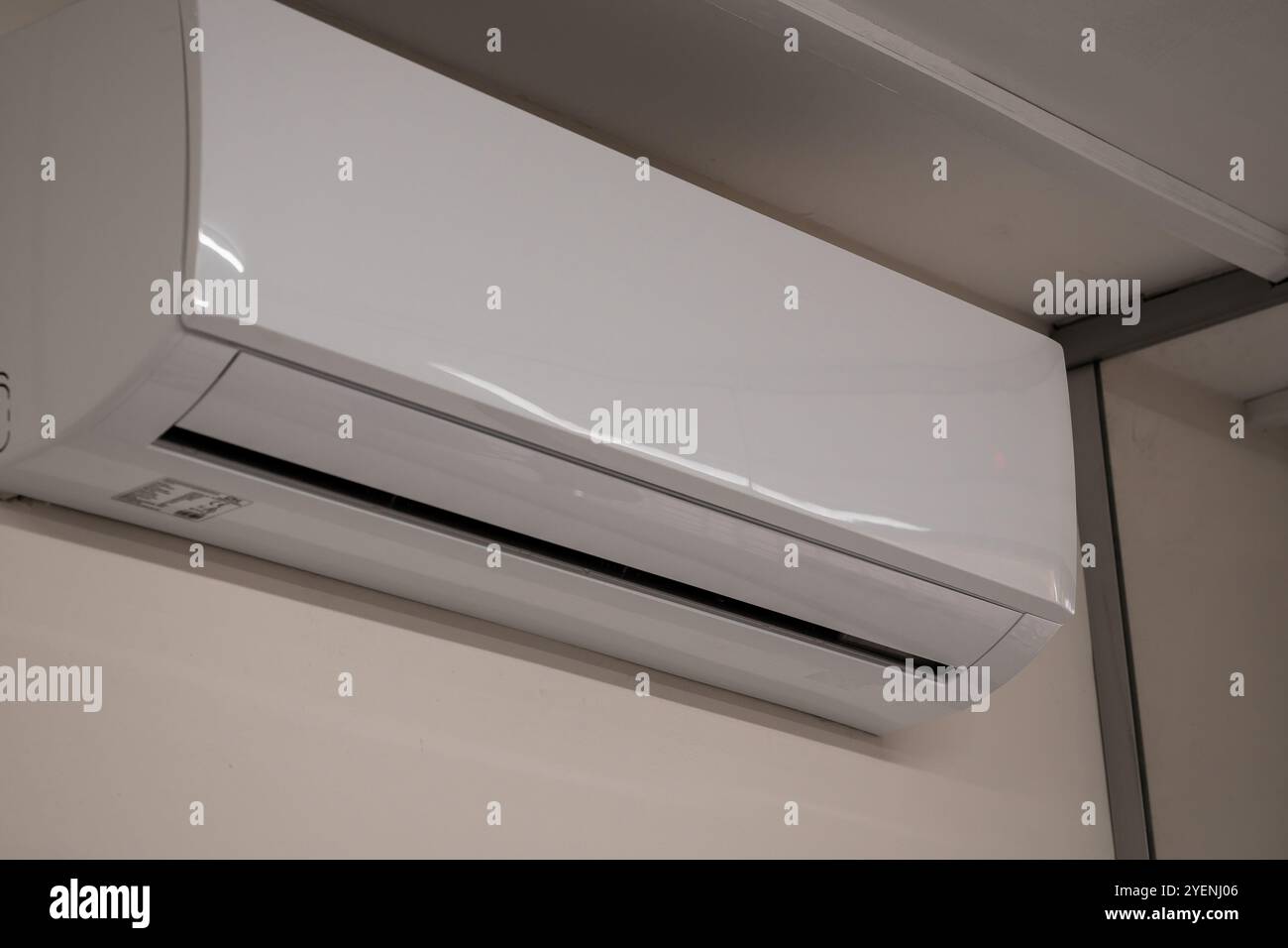 Wall mounted air conditioner hi-res stock photography and images - Alamy