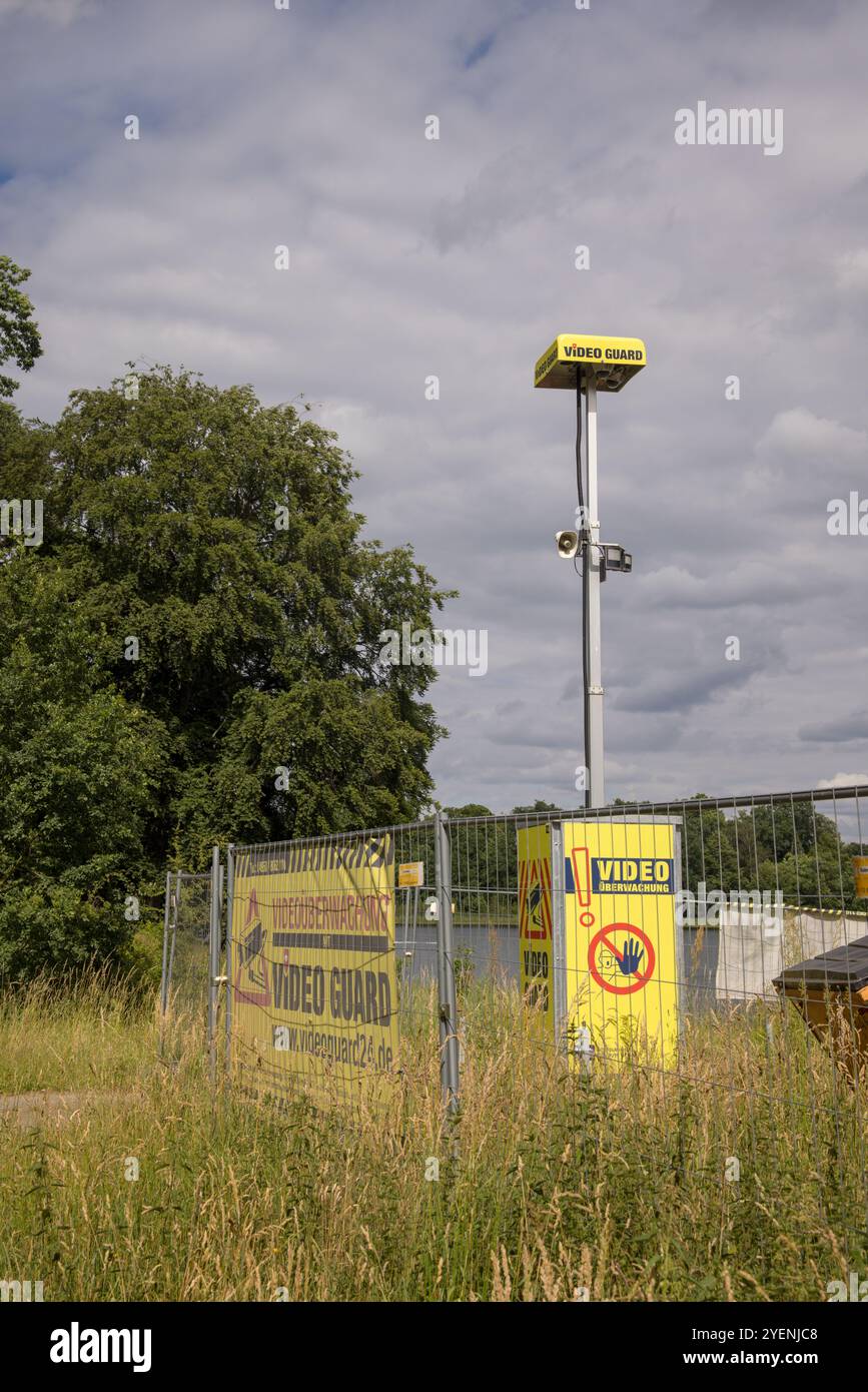 Cctv camera construction site hi-res stock photography and images - Alamy