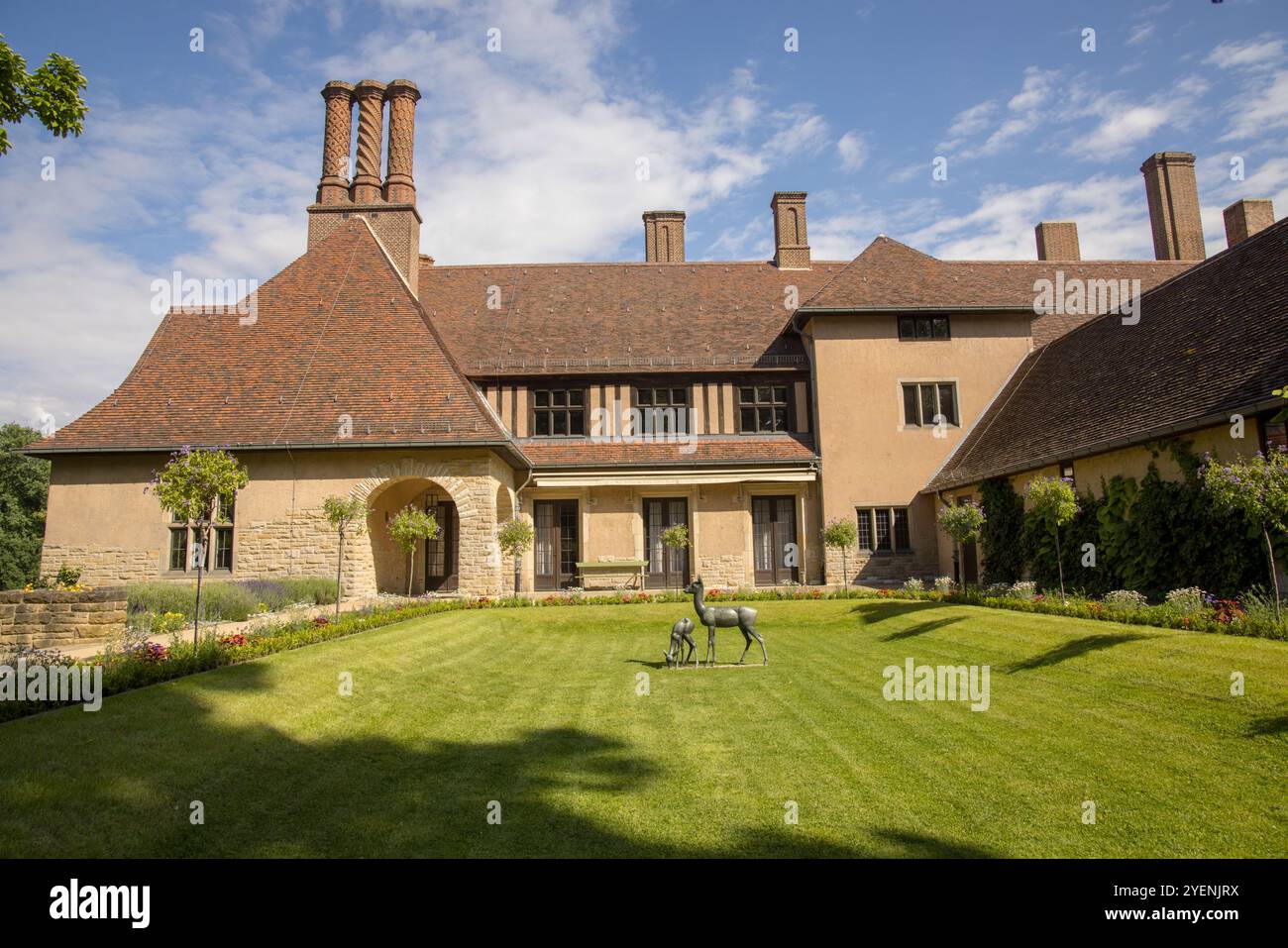 Palace Cecilienhof (Schloss Cecilienhof) in the New Garden (Neuer ...