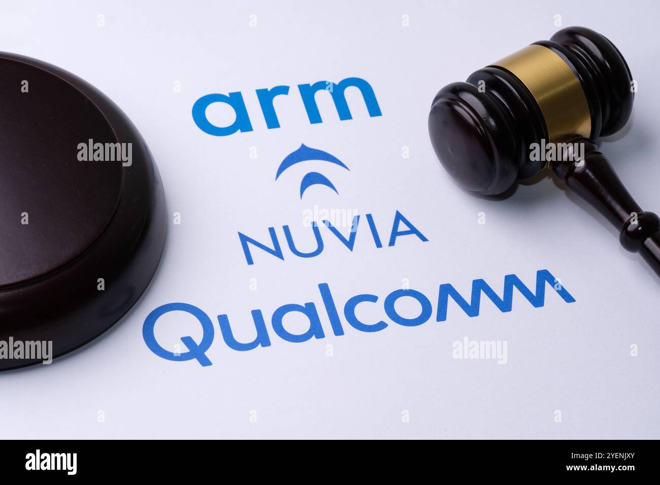 Arm qualcomm hi-res stock photography and images - Alamy