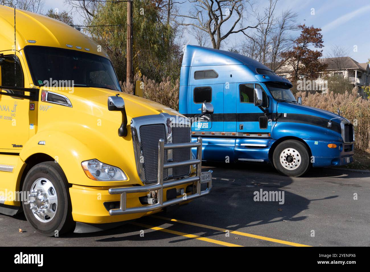 Truck cab hi-res stock photography and images - Alamy