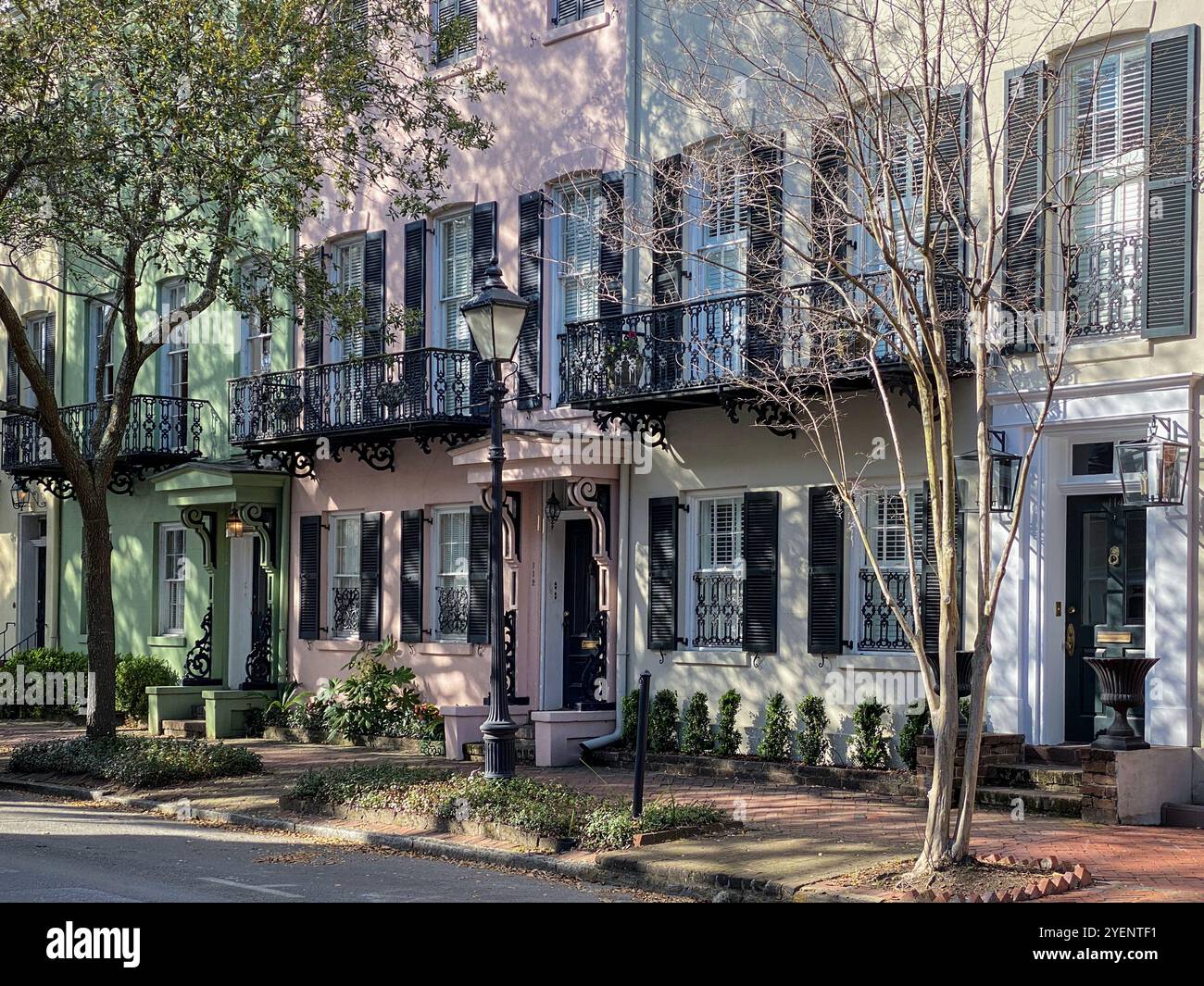 Savannahs rainbow row hi-res stock photography and images - Alamy
