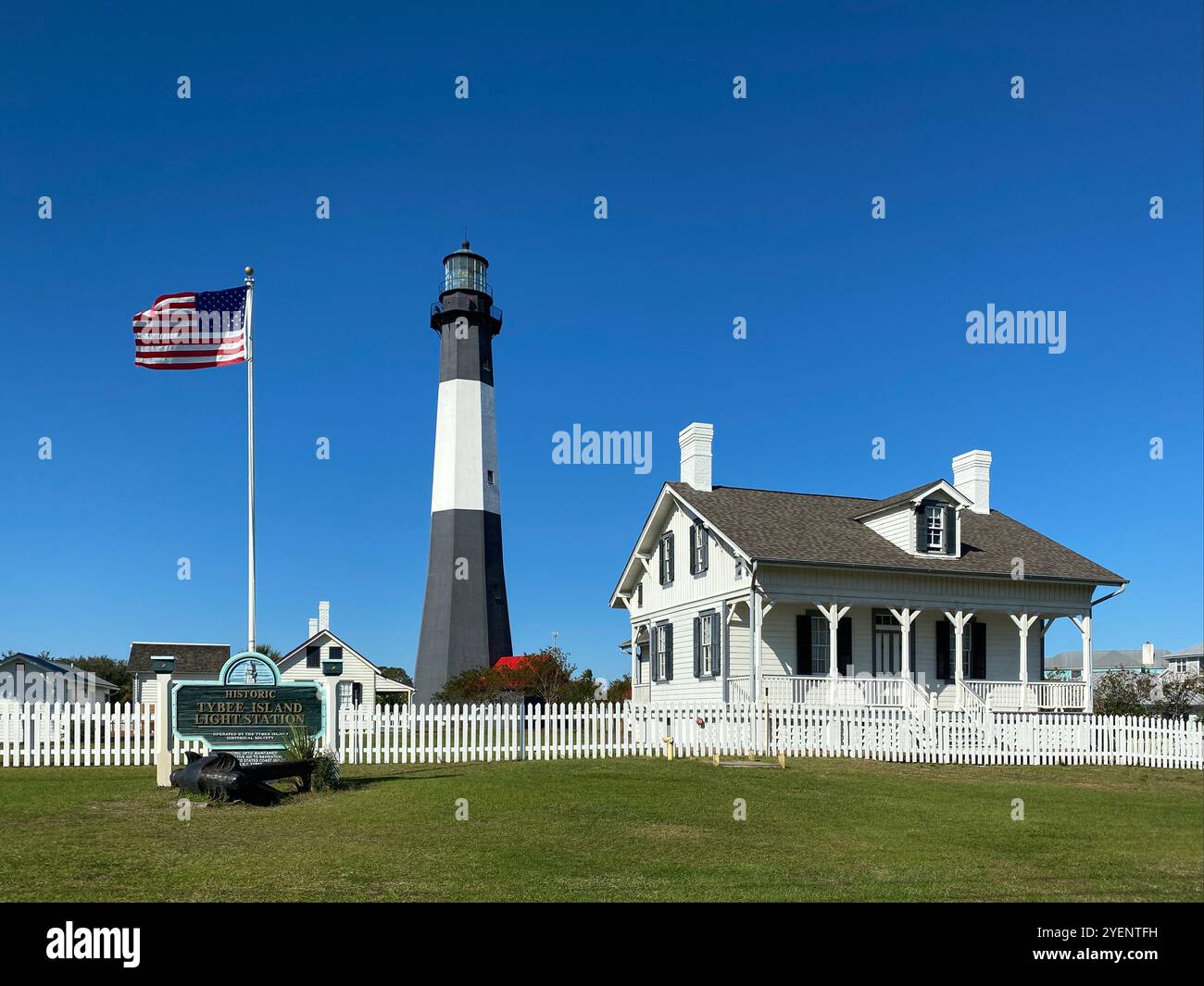 Tybee Island Lighthouse on Tybee Island, Georgia, USA Stock Photo - Alamy