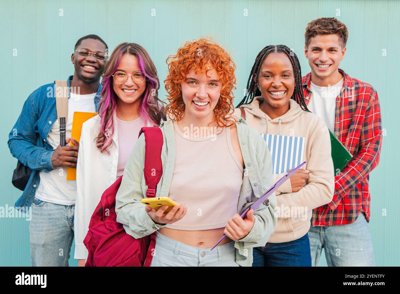 Young teens in classroom hi-res stock photography and images - Alamy