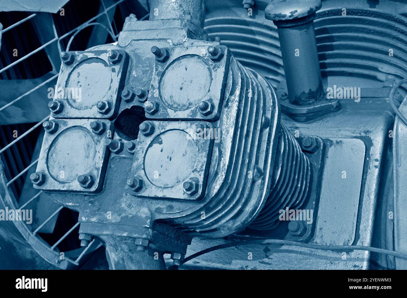 Car cylinder head valves hi-res stock photography and images - Alamy