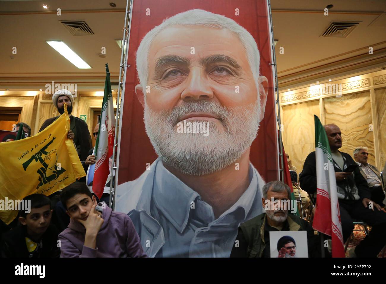 Integrated commercial square hi-res stock photography and images - Alamy