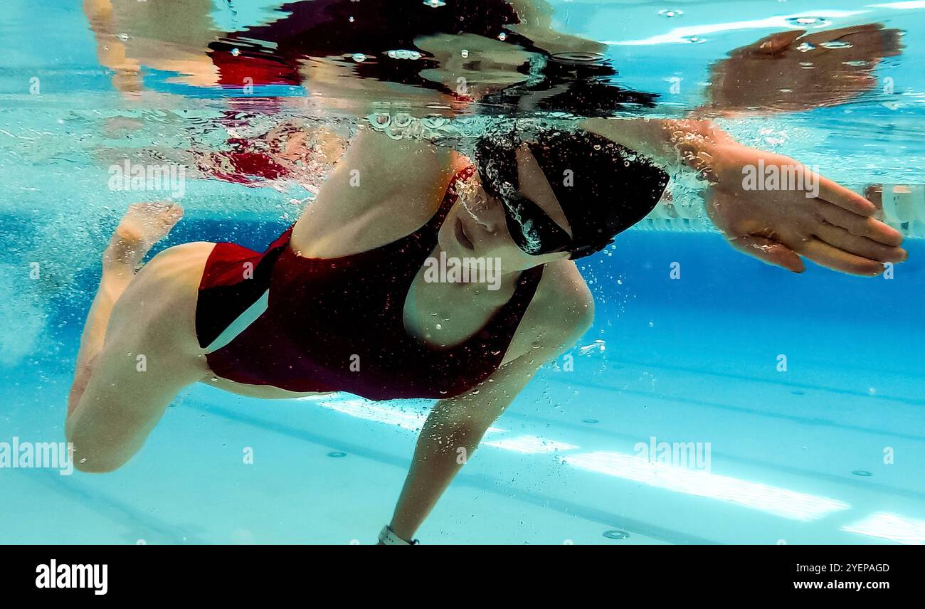 Underwatermotion hi-res stock photography and images - Alamy