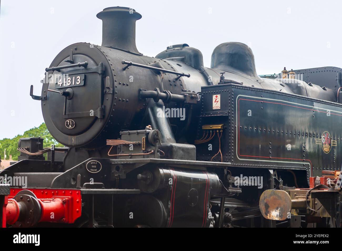 Ivatt class 2 tank locomotive tank hi-res stock photography and images ...