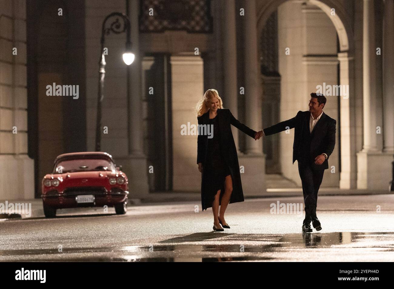 Family affair zac nicole hi-res stock photography and images - Alamy