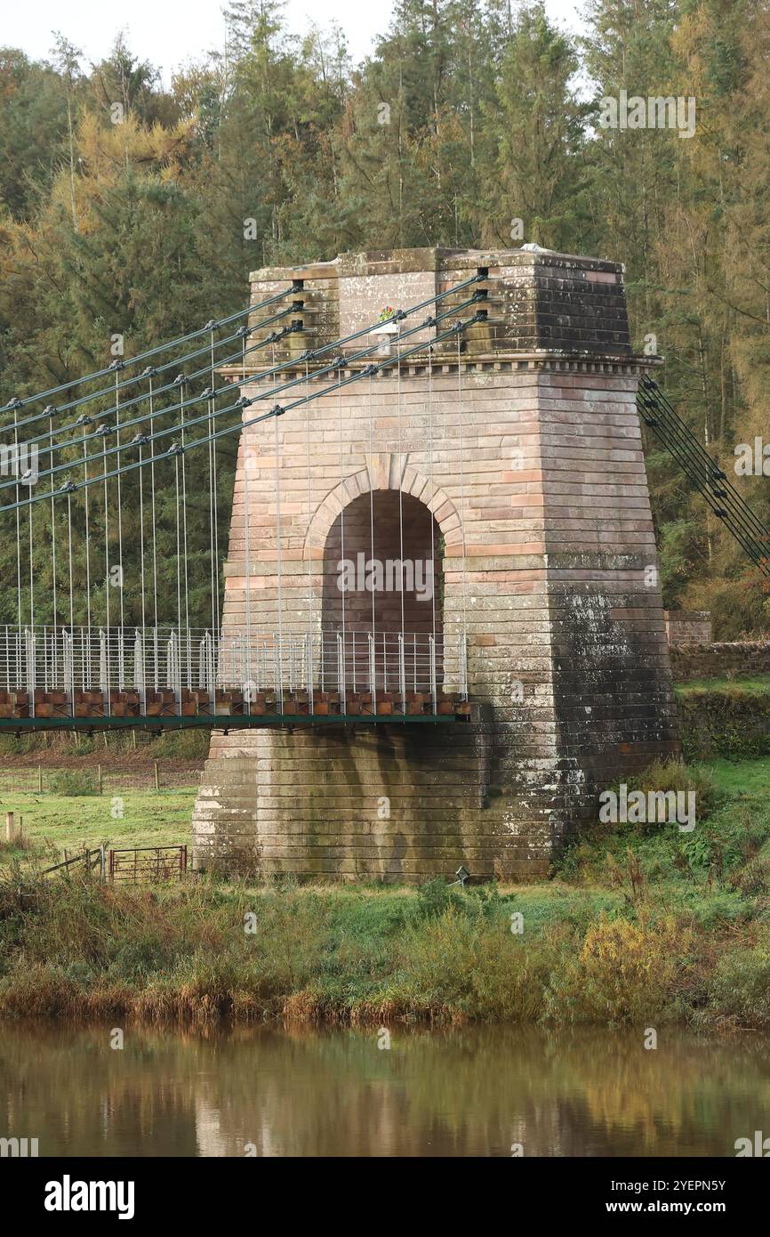 Award winning Union Chain Bridge connecting England and Scotland Stock ...